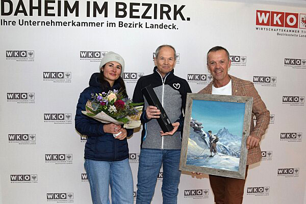 Meinhard und Lisa Eggers Werke in der Künstlerecke der WK Landeck - WKO